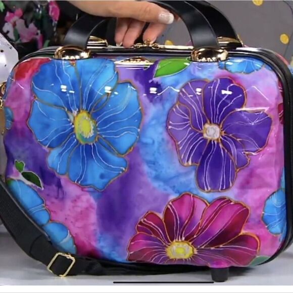 Triforce | Bags | Triforce Firenze Collection Elite Hard Side Beauty ...